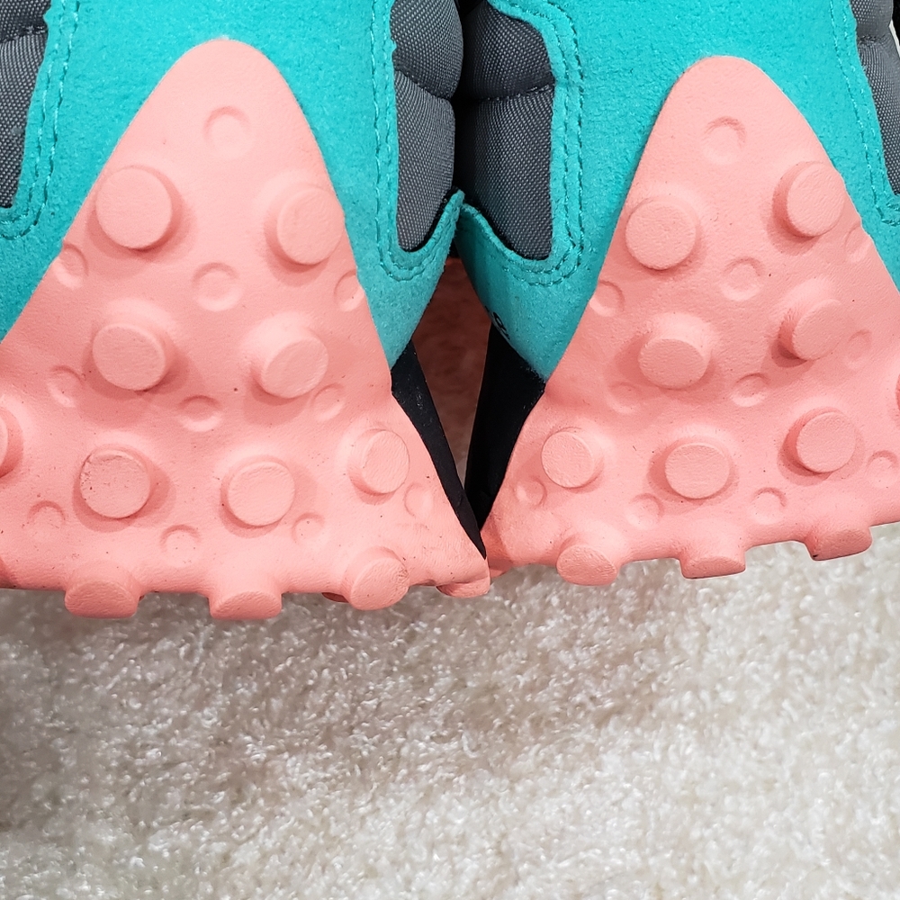 New Balance Intelligent 327 Sneakers - Gem